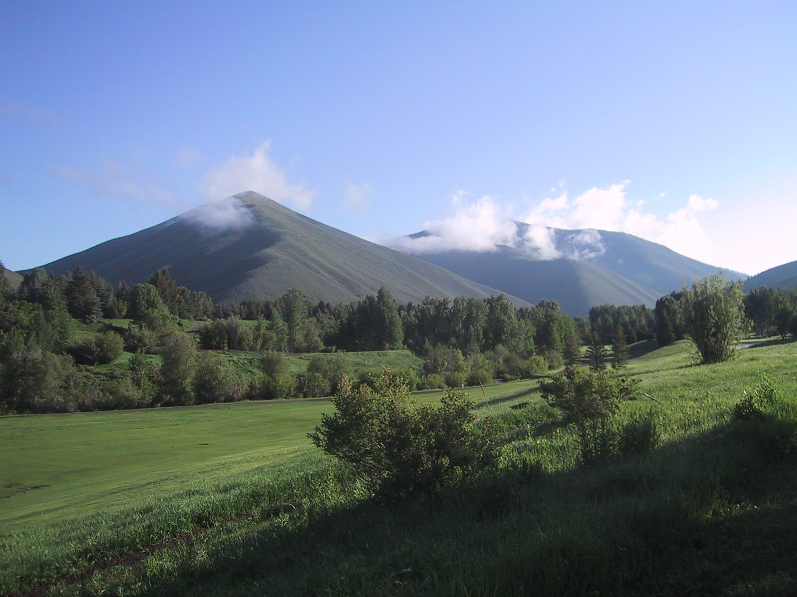 Images and Media: morning_mist.jpg | NOAA Climate.gov
